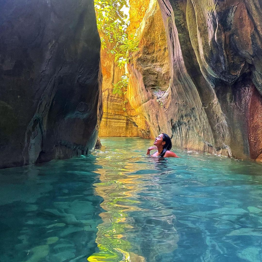 Las 5 MEJORES razones por las que debes visitar Los 27 Charcos de ...